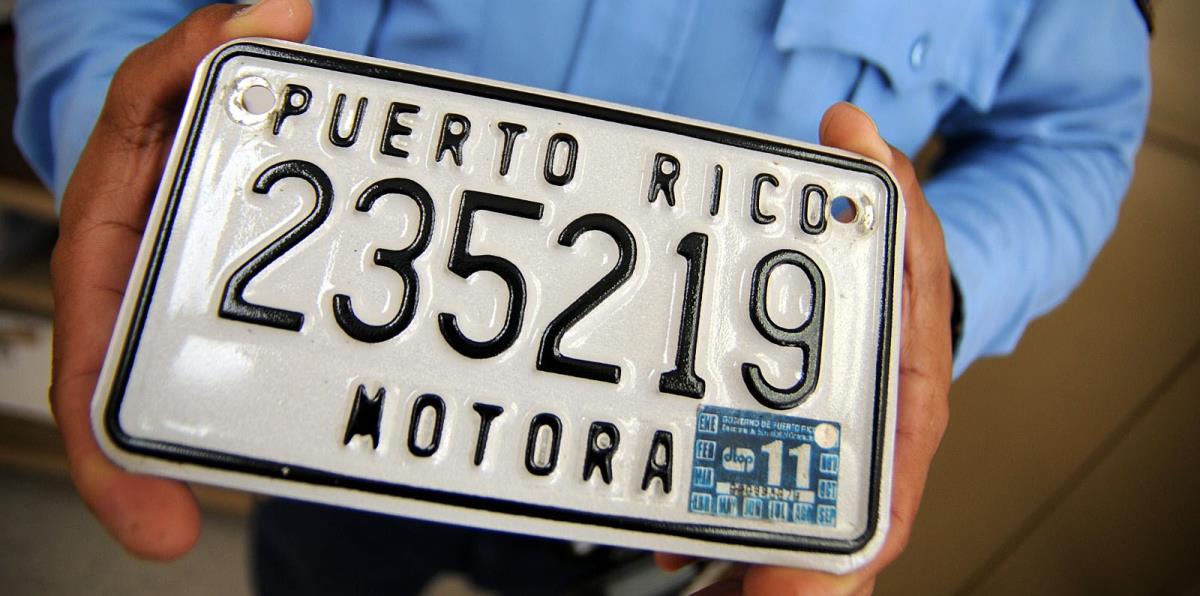 Nuevos marbetes de motoras ya no se pegarán en la tablilla